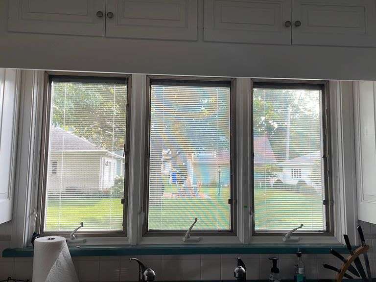 70” x 40” Window - Metzger Property Services LLC