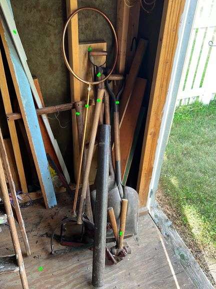 Handtools, fence stretcher, copper sprinkler, Fencepost driver ...