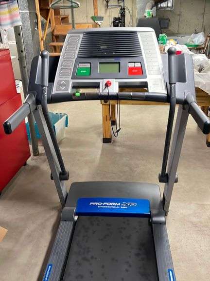 Pro-Form XP Crosswalk 580 treadmill - Metzger Property Services LLC