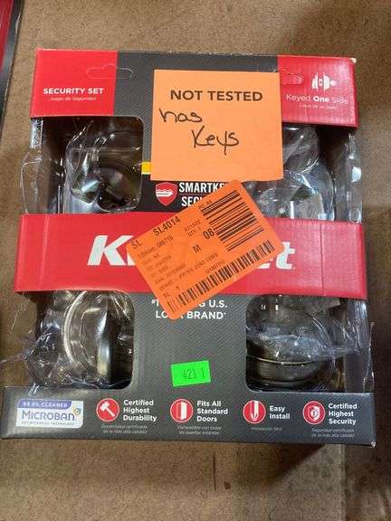 Kwikset Security Set Door Knob has keys - Metzger Property Services LLC