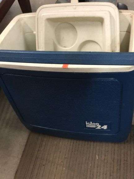 Igloo legend 24 cooler, Oster skillet - Metzger Property Services LLC
