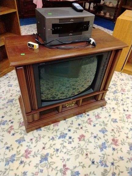 Zenith Console TV and Images Dual Deck VCR system - Metzger Property Services LLC