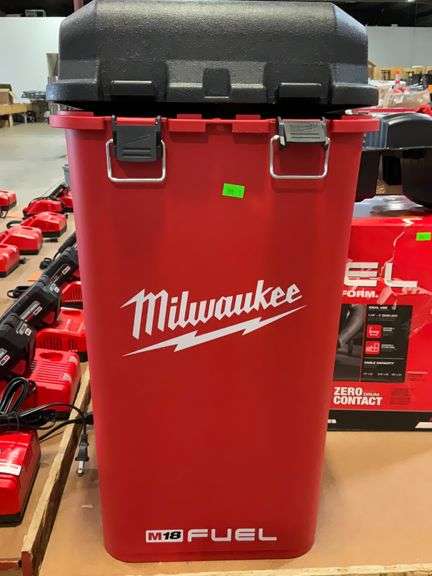 Milwaukee M18 FUEL 18-Volt Lithium-Iron Cordless Plumbing Drain Snake ...