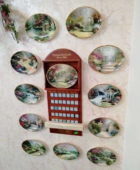 Wood Calendar with Thomas Kinkade Monthly plates - Metzger Property ...