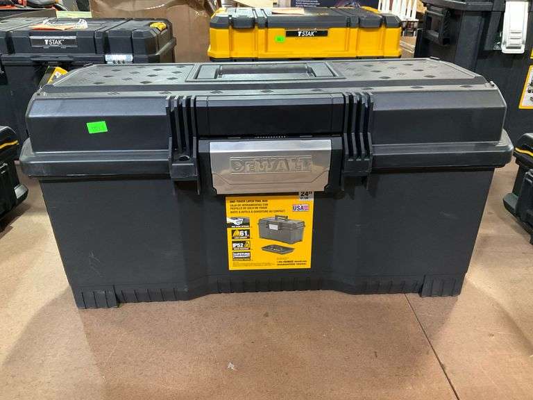 Dewalt 24 in. One-Touch Latch Tool Box, missing interior organizer tray ...