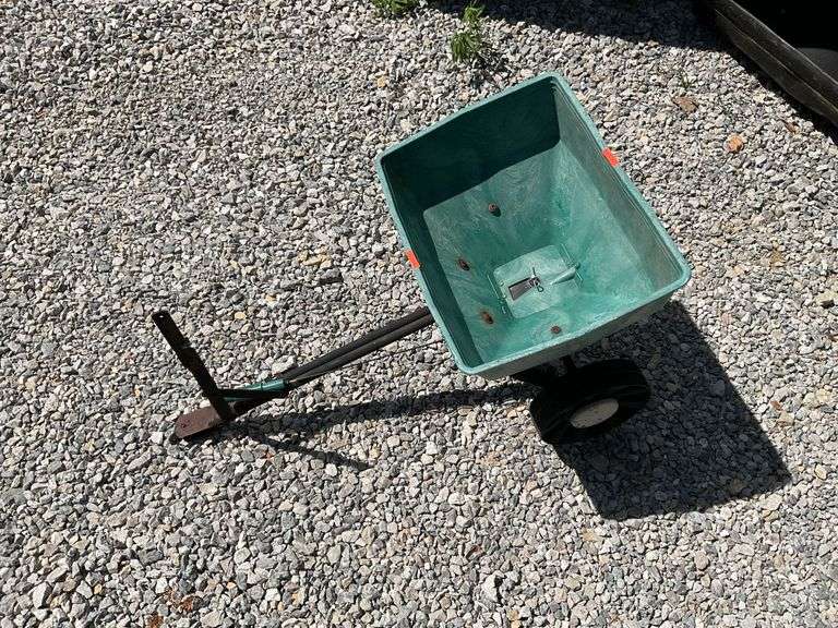 Pull Type fertilizer cart - Metzger Property Services LLC