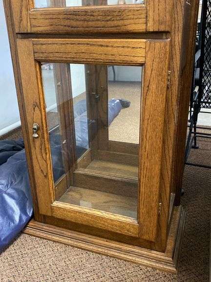 6ft tall display case with working doors - Metzger Property Services LLC