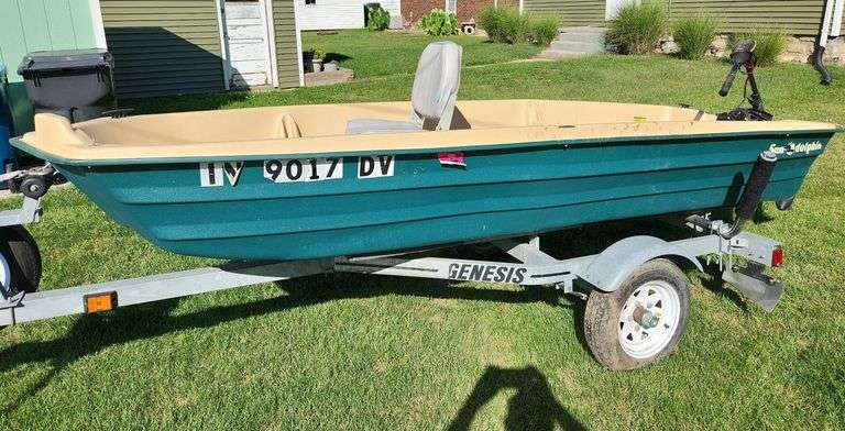 12 ft Sun Dolphin composite 2 person fishing boat with Minkota 55 ...