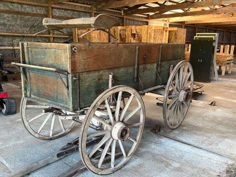 Buck board wagon , with 2 hitches , Buckboard seat, box dimensions 37 1 ...