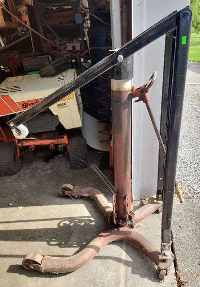 Homemade hydraulic lift - Metzger Property Services, LLC