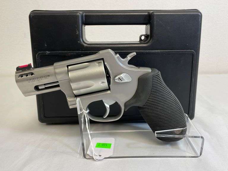 Taurus Model M44C-2” Tracker Revolver .44 MAG with hard case - Metzger ...