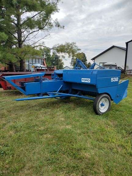 Ford 532 Square Baler - Metzger Property Services, LLC