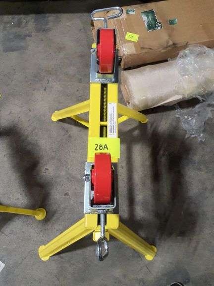 Sumner Pro-Roll 2500 lb. Load Capacity Roller Head Pipe Stand 772857 ...