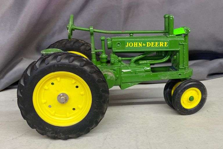 Ertl John Deere Model “A” Toy Tractor • Die Cast Replica • 8” - Metzger ...