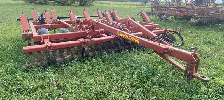 Sunflower 4212, 13’ Disc Chisel - Metzger Property Services, LLC