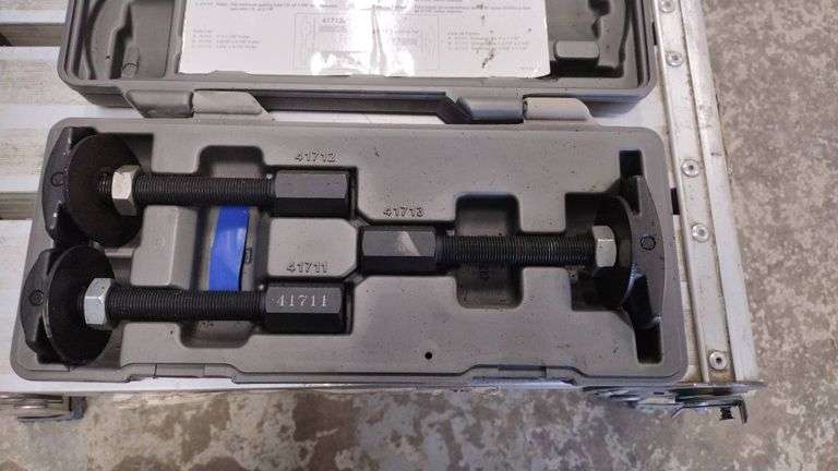 NAPA rear axle bearing puller set - Metzger Property Services LLC