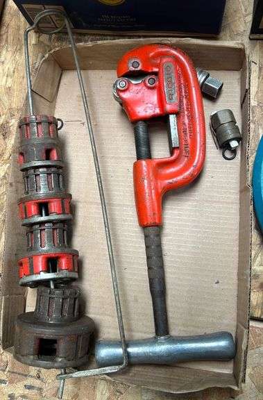 Ridgid pipe cutter, no.1A, pipe threading dies - Metzger Property ...