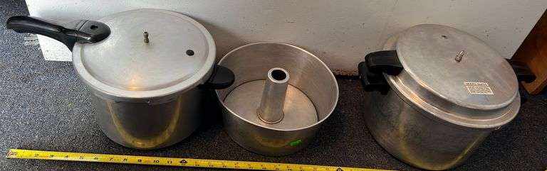 Presto Pressure Cooker , angel food pan , Mirro-matic 8-qt pressure ...