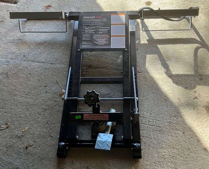 Pro lift HD lawn mower lift 500# - Metzger Property Services LLC