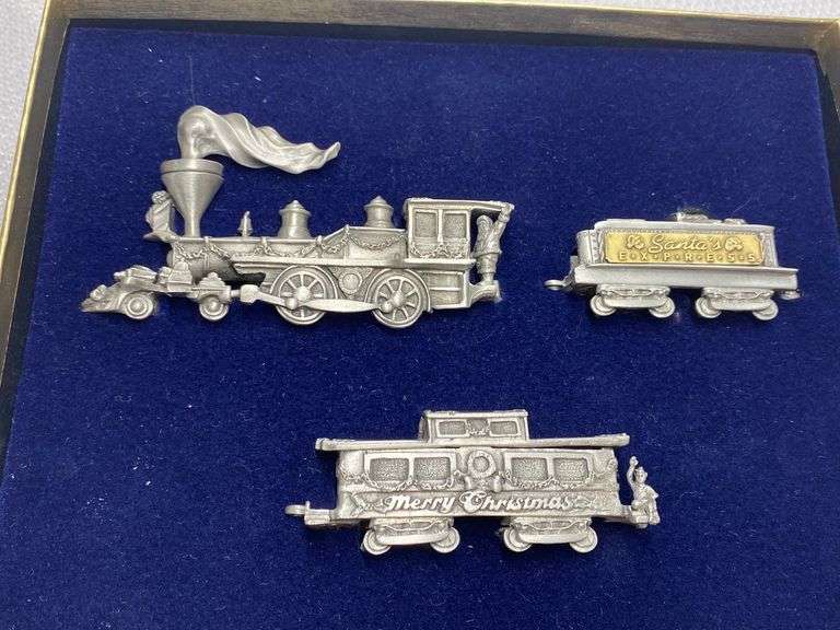 Santa’s Express Pewter Fort Collectable Train Set - Metzger Property ...