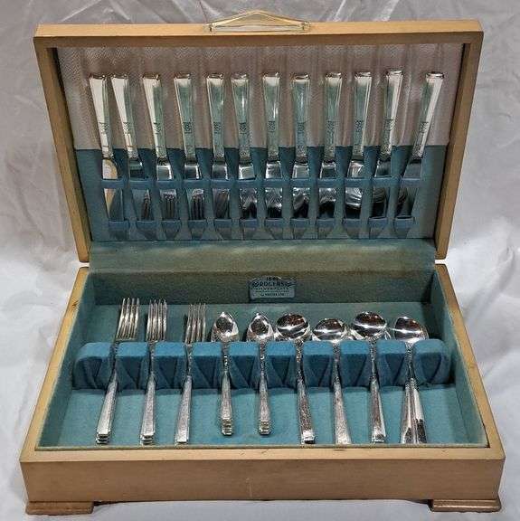 1881 Rogers Bros Made by Oneida Ltd Silver Plate Silverware Set in Wood ...