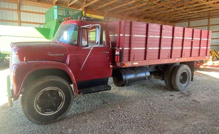 1965 IH Loadstar 1890 Tandem-Axle Grain Truck, 88k miles, VIN FD86381G ...