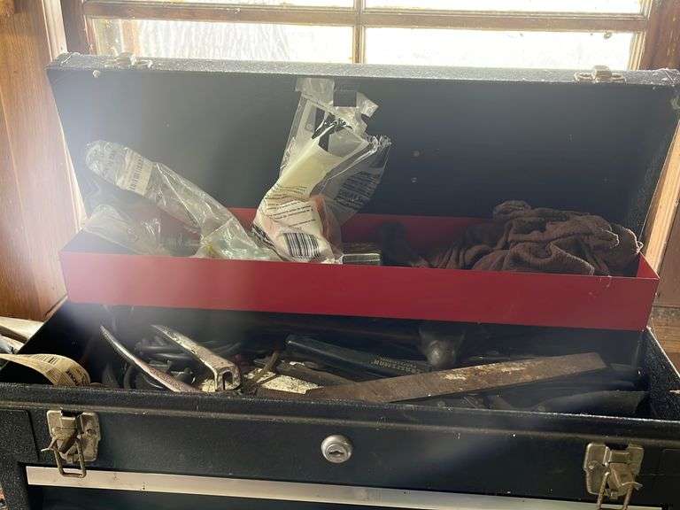 Craftsman Rally Box tool box and contents - Metzger Property Services LLC