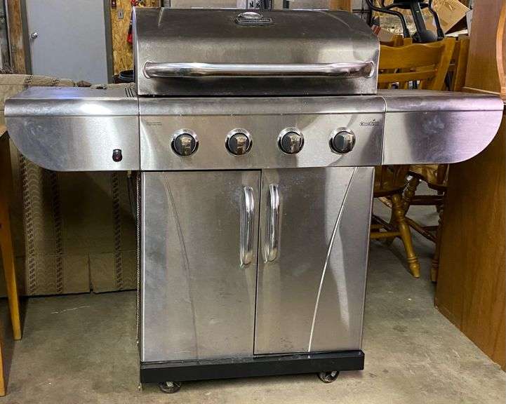 Commercial Series Char-Broil Grill, with Cover, Model:463449914 ...