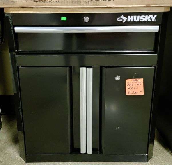 Husky 2-Door 1-Drawer Tool Cabinet, has key and legs, (28 in. W x 31 in ...