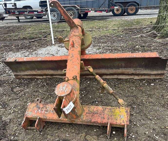 9ft 3pt grader blade - Metzger Property Services LLC