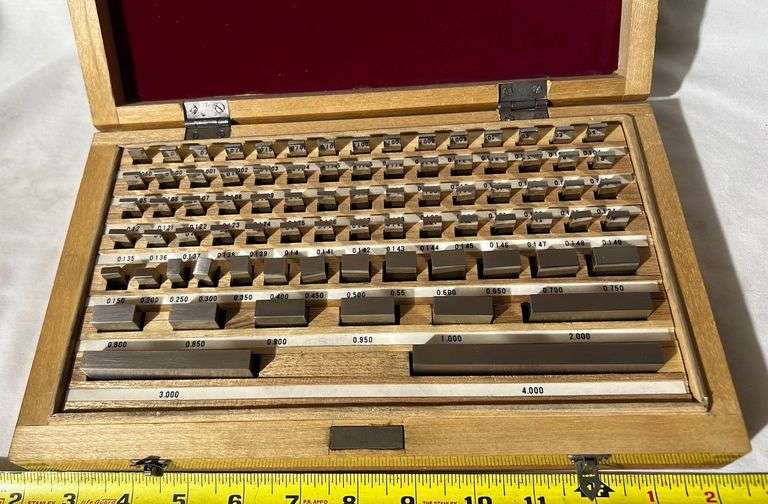 Gauge Block Set - complete in case - Metzger Property Services LLC