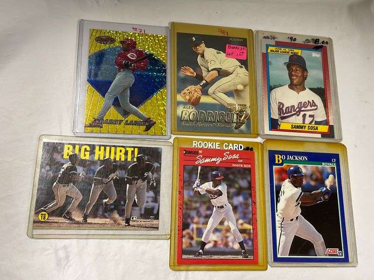 (6) Baseball Trading Card Assortment Including Barry Larkin, Sammy Sosa 