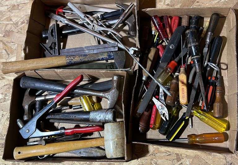 Rubber Mallet • Hammer assortment • Ball Pine Hammer • Picks • Screw ...