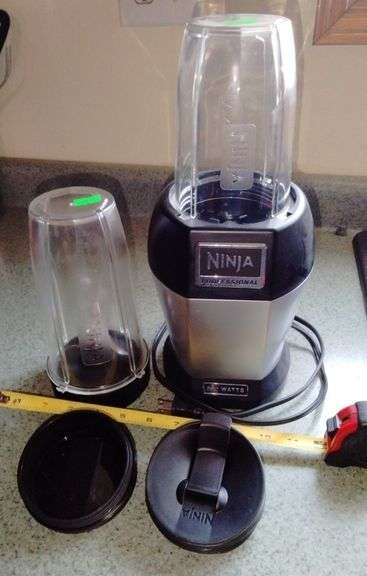 Ninja Pro 900w mixer with additional blender jar - Metzger Property ...