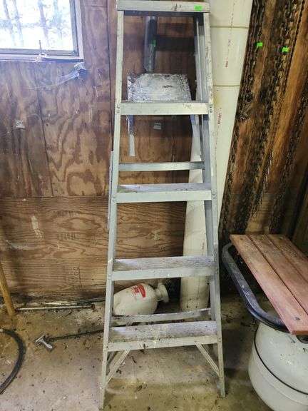 5' aluminum step ladder, hand crank trailer jack - Metzger Property ...