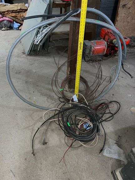 Service entrance cable, assorted wire lengths. - Metzger Property ...