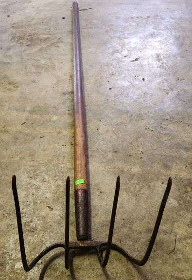 Corn cob fork - Metzger Property Services LLC