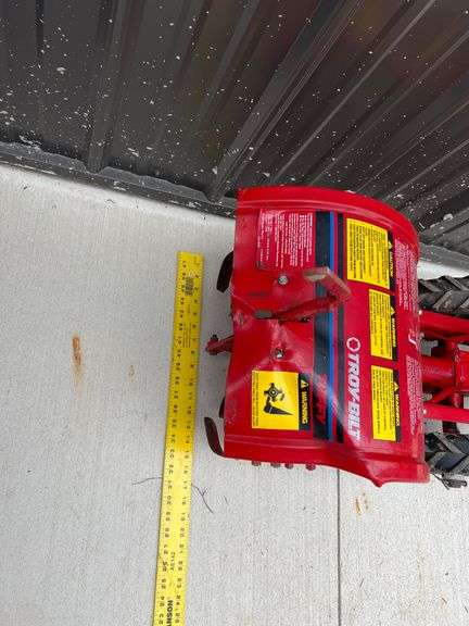 Troy Built Tuffy 16" Walk behind garden tiller - Metzger Property ...