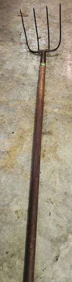 Corn cob fork - Metzger Property Services LLC