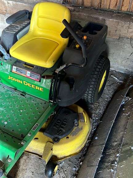 John Deere Z425 Zero Turn Lawn Mower, 23 Horse Motor, 785.2 Hours. Runs ...