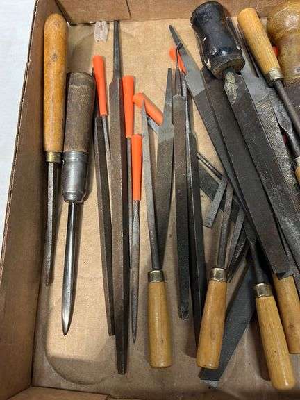 File assortment, flat files, chainsaw files, miscellaneous files ...