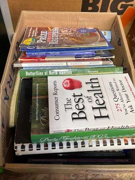 MAG innovision 17" monitor model #700P, Book assortment - Metzger ...