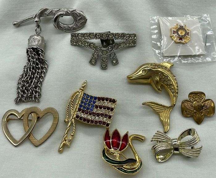 Lapel pin, “Ladies Auxiliary V.F.W. - Girl Scout Pin - Costume jewelry ...