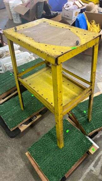 Metal work stand 14”x 20.5”x 29” - NO OTHER CONTENTS INCLUDED - Metzger ...