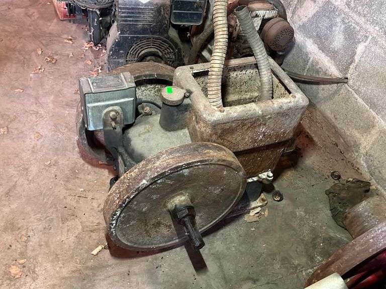 Bean special Cub hit and miss engine R30P, turns over freely - Metzger ...