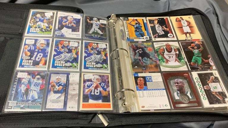Five Star 3 Ring Binder with Sport Card Assortment - Metzger Property ...
