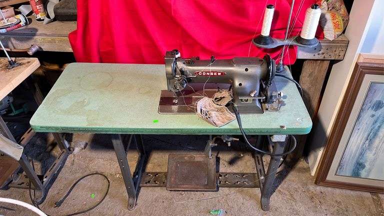Consew model 226 commercial sewing machine on table , 20”x48”x39 ...