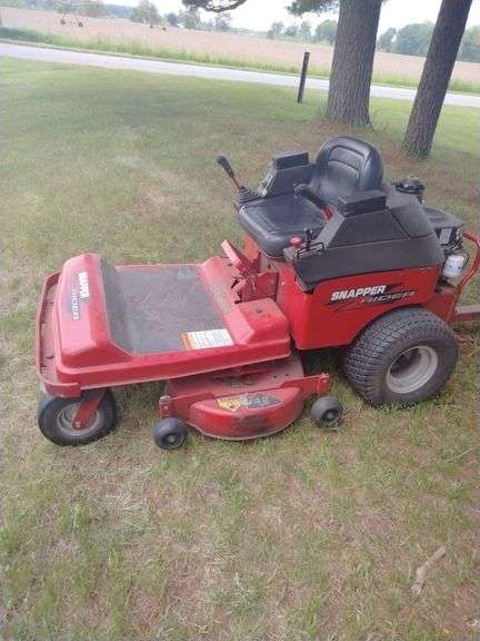 Snapper Yard Cruiser 42' Zero-Turn Mower - Metzger Property Services LLC