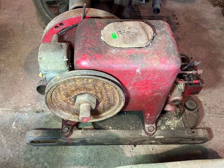 International Harvester LB hit and miss engine 11/2-2 1/2 HP , engine ...