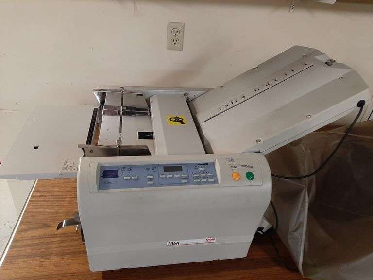 MBM 306A Automatic Folder with dust cover. Folds single, gate, letter ...